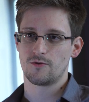 Amtrak magazine includes Edward Snowden among a list of traitors ...